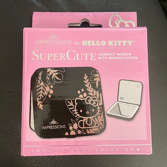 Hello Kitty | Accessories | Hello Kitty Compact Mirror | Poshmark